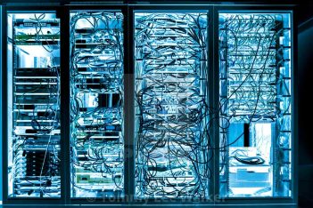 Data Center Vs. Server Room: Key Differences, Benefits And Risks - Cloudzy