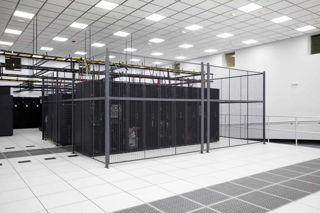 Data Center Vs. Server Room: Key Differences, Benefits And Risks - Cloudzy